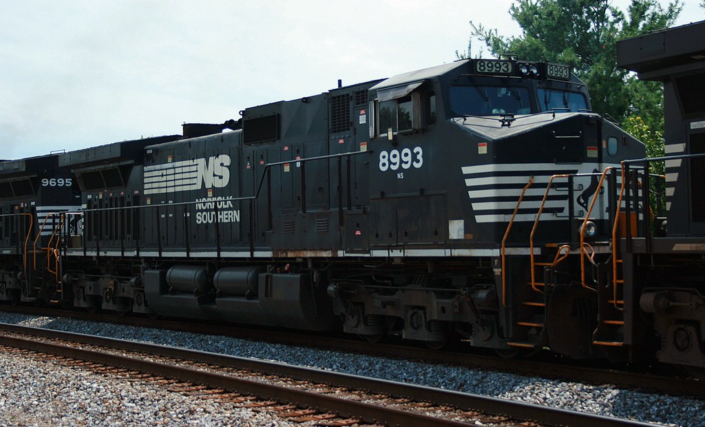 NS 8993